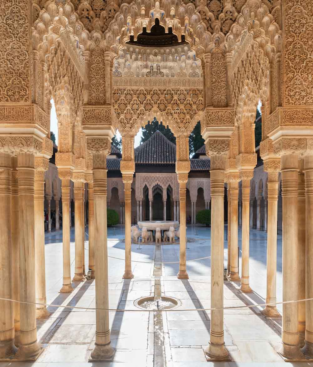 Granada, Spain – Travel Guide (2026) | España Guide